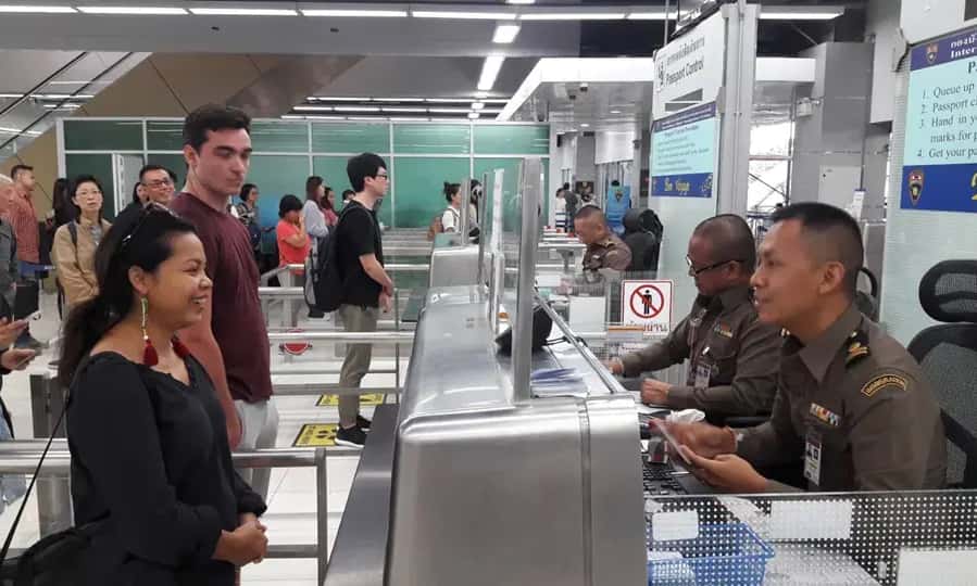 Thailand Temporarily Suspends Immigration Form to Streamline Entry ... Thailand Temporarily Suspends Immigration Form to Streamline Entry ...